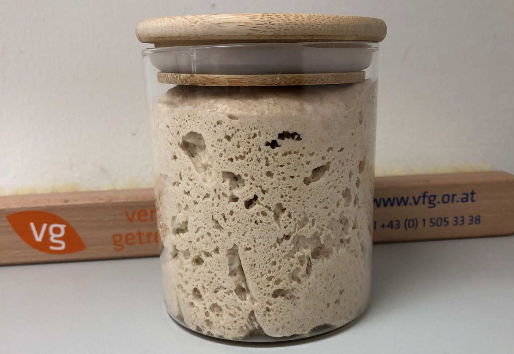 Die Mikrobiologie des Sauerteigs – ACR